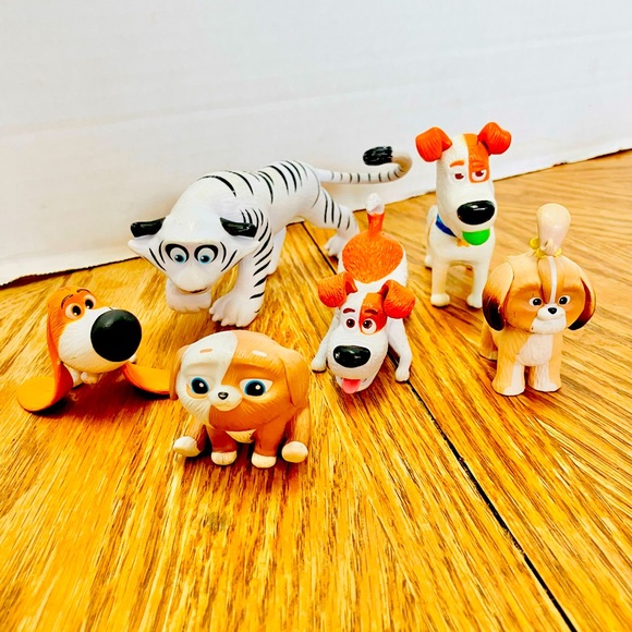 just play | Toys | Secret Life Of Pets 2 Pvc Figures Lot6 Is Plastic ...